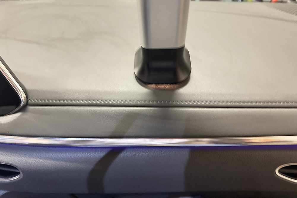 Dashboard - Leather - Digital Metrology